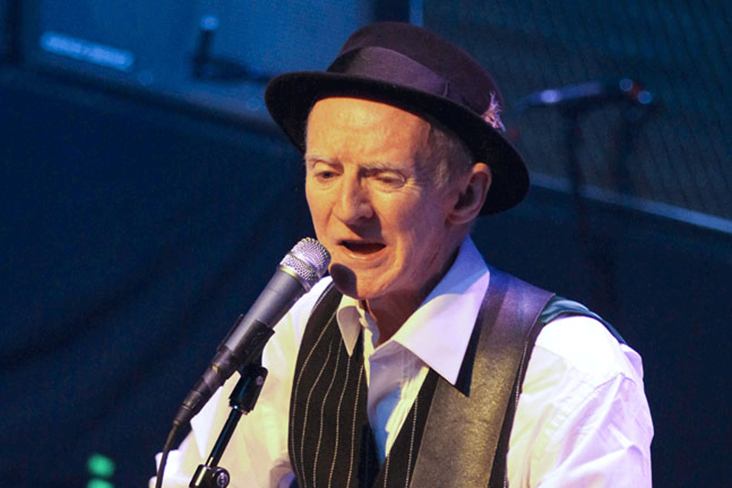 Birth of The Pogues’ Guitarist Philip Chevron | seamus dubhghaill