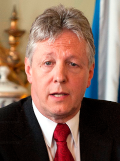 Birth of Peter Robinson, Northern Irish Politician | seamus dubhghaill